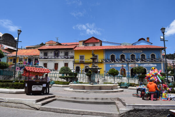Jardín Principal - Restaurante Real del Monte